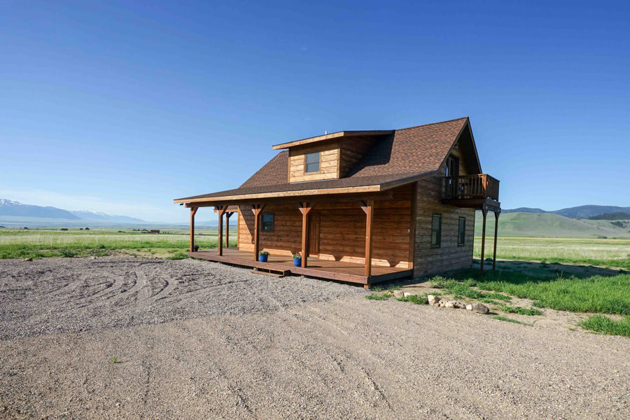 Montana Prairie Cabin